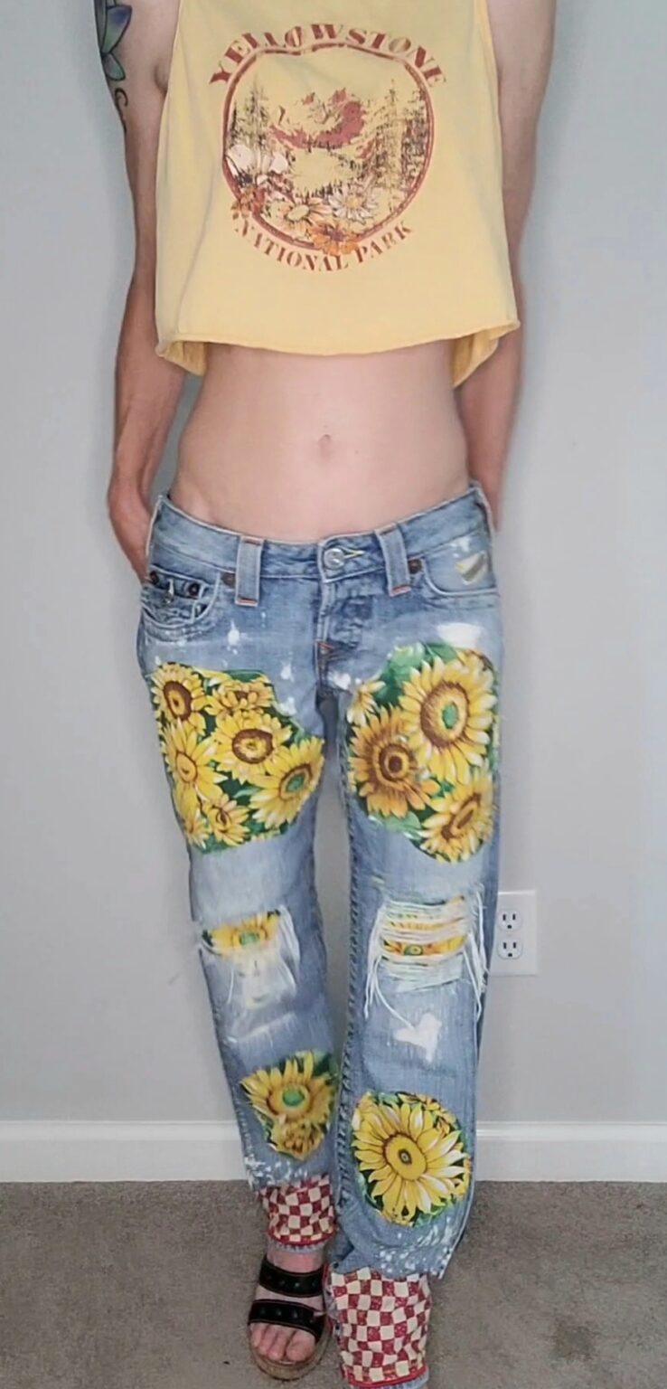 The perfect summer sunflower jeans | RE.STATEMENT | The Upcycled ...
